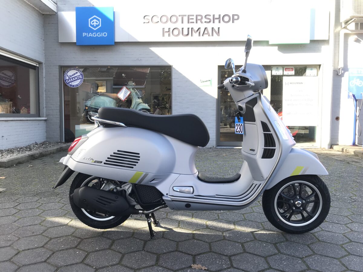 VESPA GTS 125cc SUPER TECH GRIGIO OTTIMISTA MATT (nr.230) - Scootershop ...