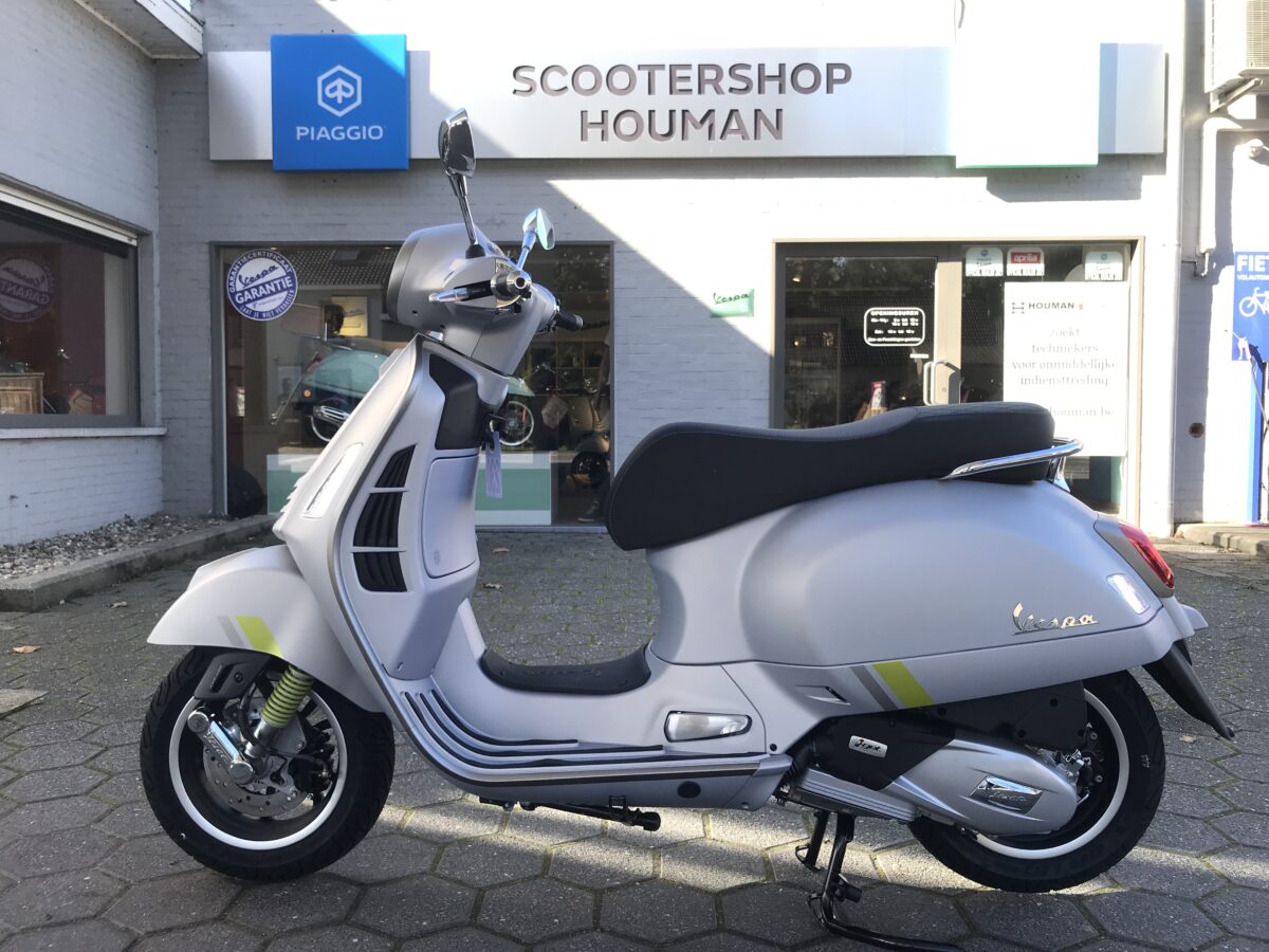 VESPA GTS 125cc SUPER TECH GRIGIO OTTIMISTA MATT (nr.230) - Scootershop ...